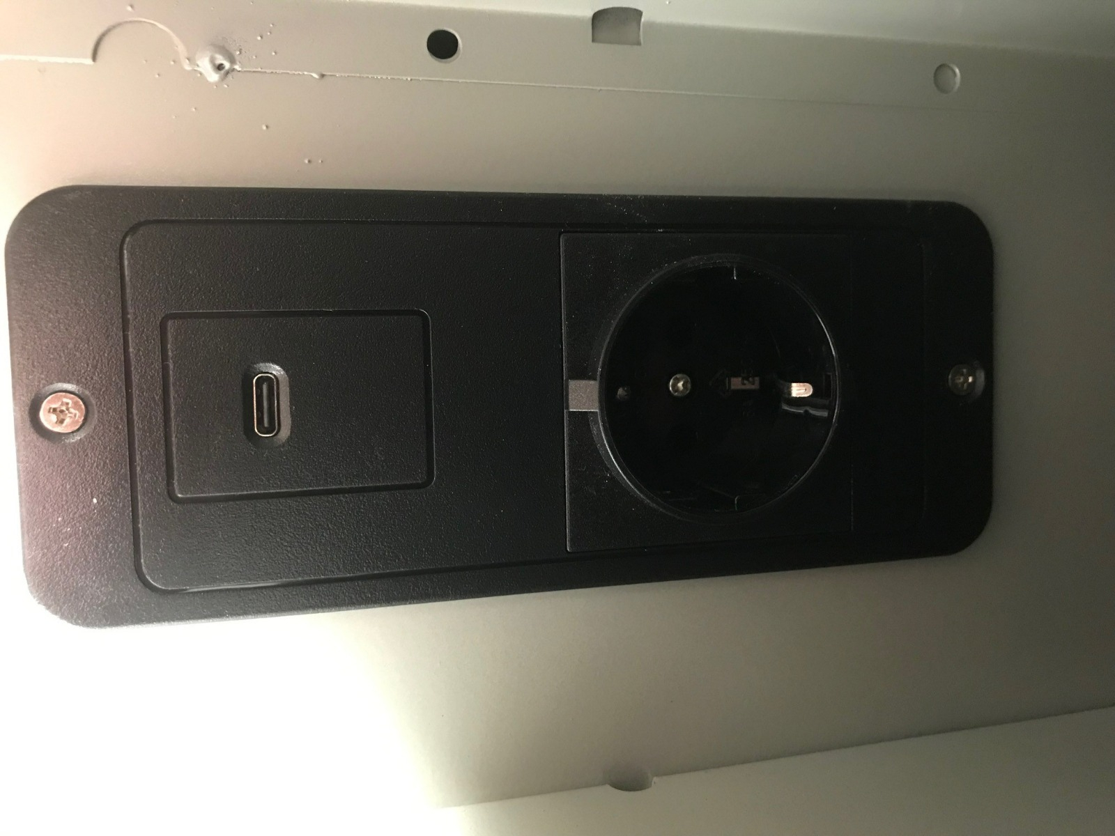 Charging locker BR24DCS for 24 devices - digital code lock